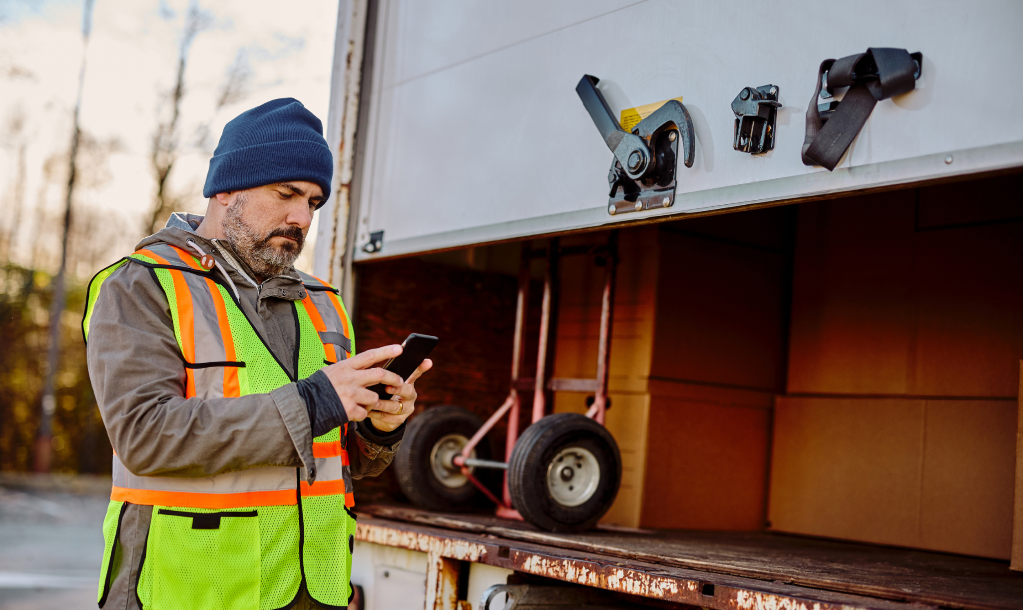Trucker's Tech: Best Gadgets and Apps for Truck Drivers - TVC Pro ...